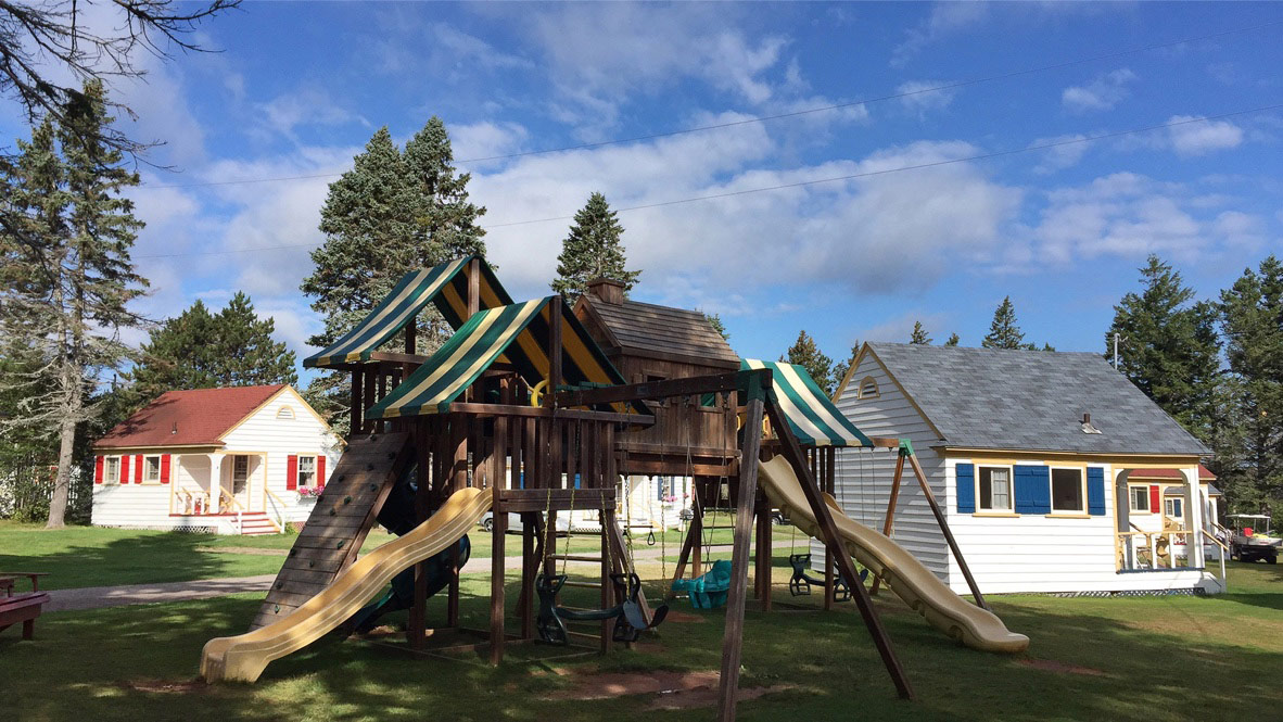 Amenities – Green Gables Bungalow Court Cottages
